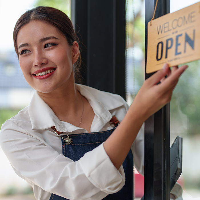 A CMO's Restaurant Marketing Guide 2025 | Evok Advertising